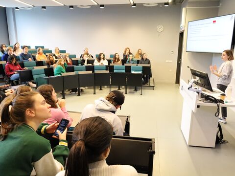 UvA Study Abroad Month